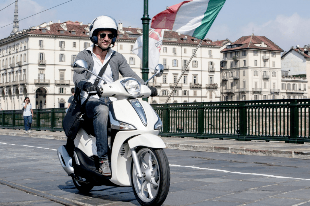骑享时尚之都，感受意大利！Piaggio Liberty One_搜狐汽车_搜狐网