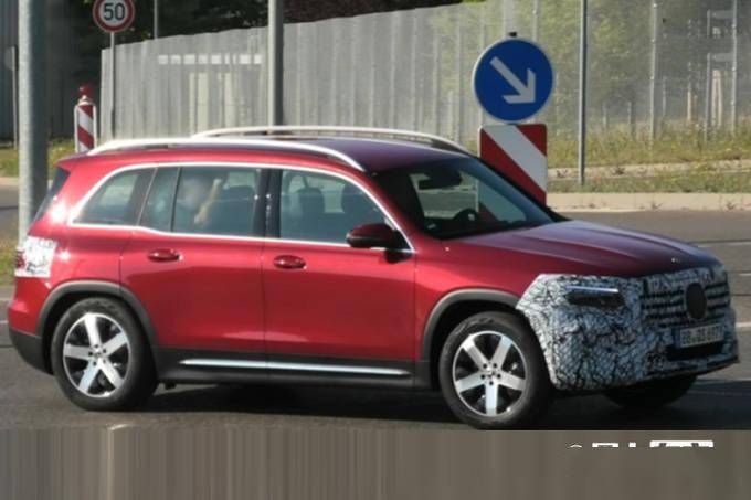 奔驰新GLB谍照曝光！外观换新 预计29万元起售_搜狐汽车_搜狐网