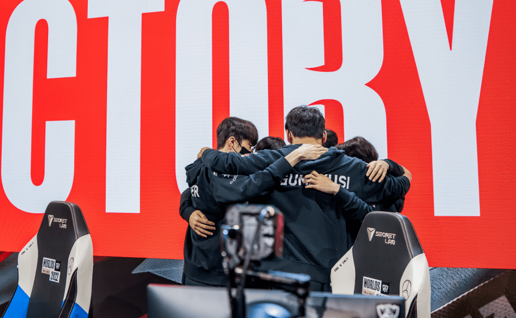 今年又是T1的一年？第一轮战胜两大劲敌，恐将再度创造连胜夺冠！_战队_队伍_进行了