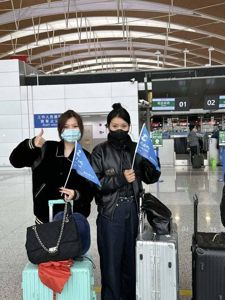 阔别三年，今起恢复！首批出行名额瞬间抢光，浙江已有人出发_旅游_团队_旅行