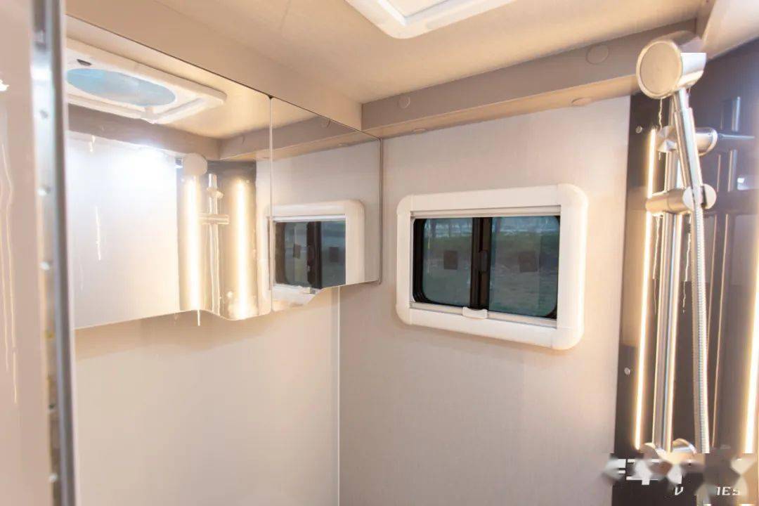 长安跨越者D5 韩版布局 2.0T+8AT 人性化内饰 舒享旅居_搜狐汽车_搜狐网