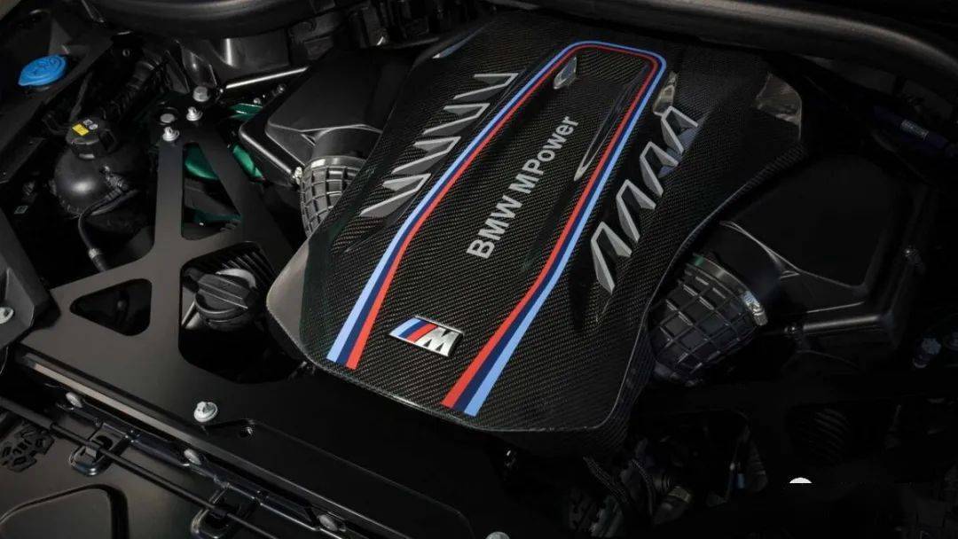 【首次亮相】BMW小改款X5 M Competition和X6 M Competition 造型融入XM风格_搜狐汽车_搜狐网