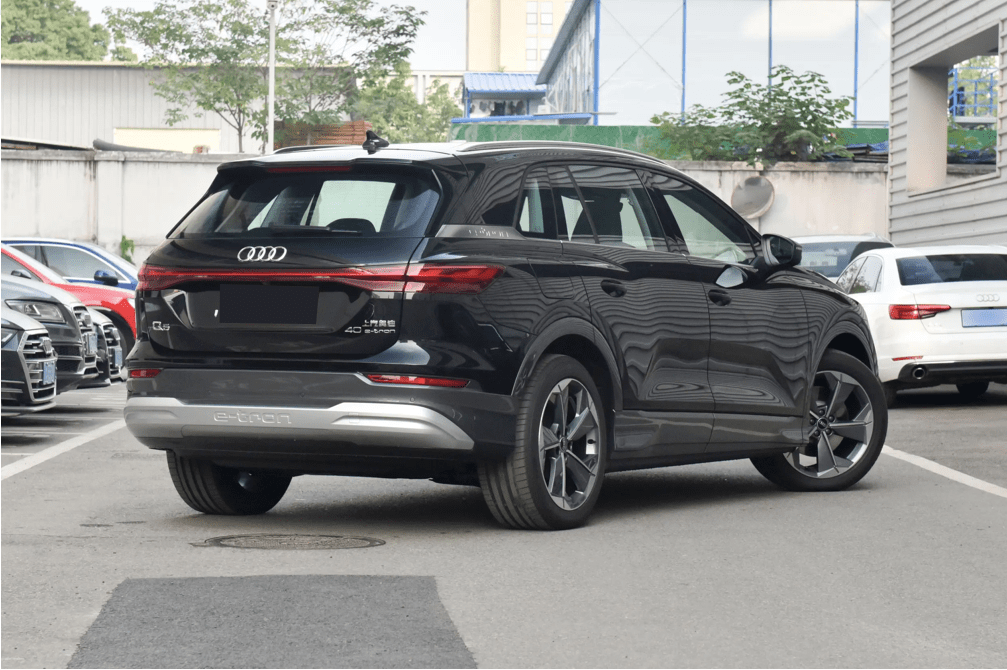 近3米轴距，软硬可调悬架，豪华中大型纯电SUV奥迪Q5etron强？_搜狐汽车_搜狐网