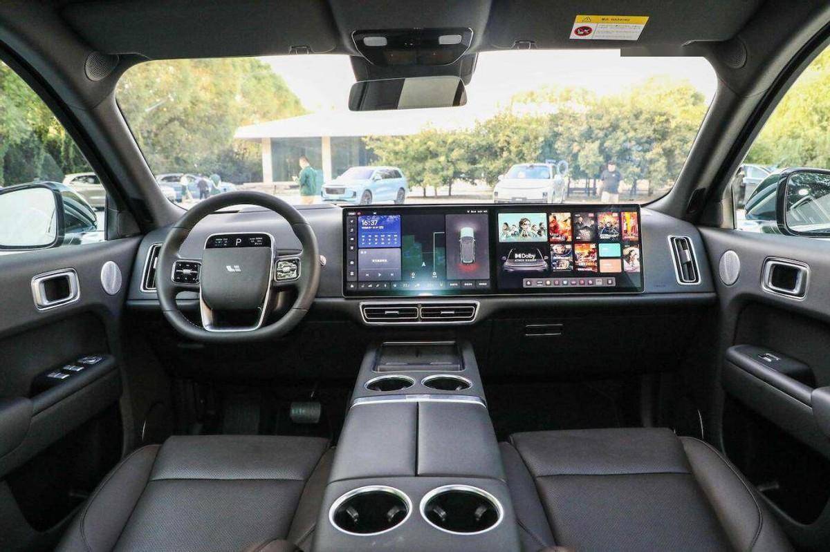 33.98万起，理想L8全系双电机四驱+NOA，能竞选同级最佳吗？_搜狐汽车_搜狐网