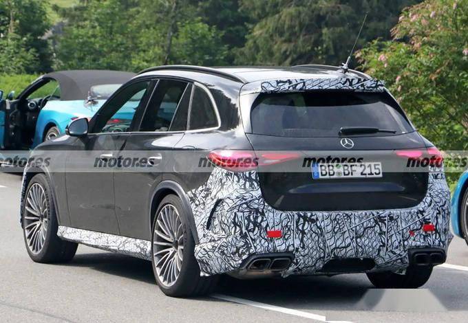 奔驰全新GLC高性能曝光！年内发布/动力超宝马X3_搜狐汽车_搜狐网