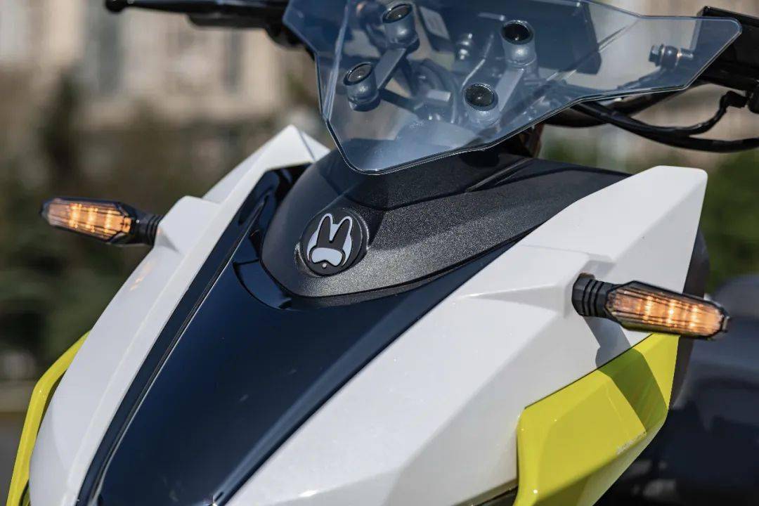 FELO斐兔FW-06静态解析——新概念跨界电摩，个性与实力并存_搜狐汽车_搜狐网