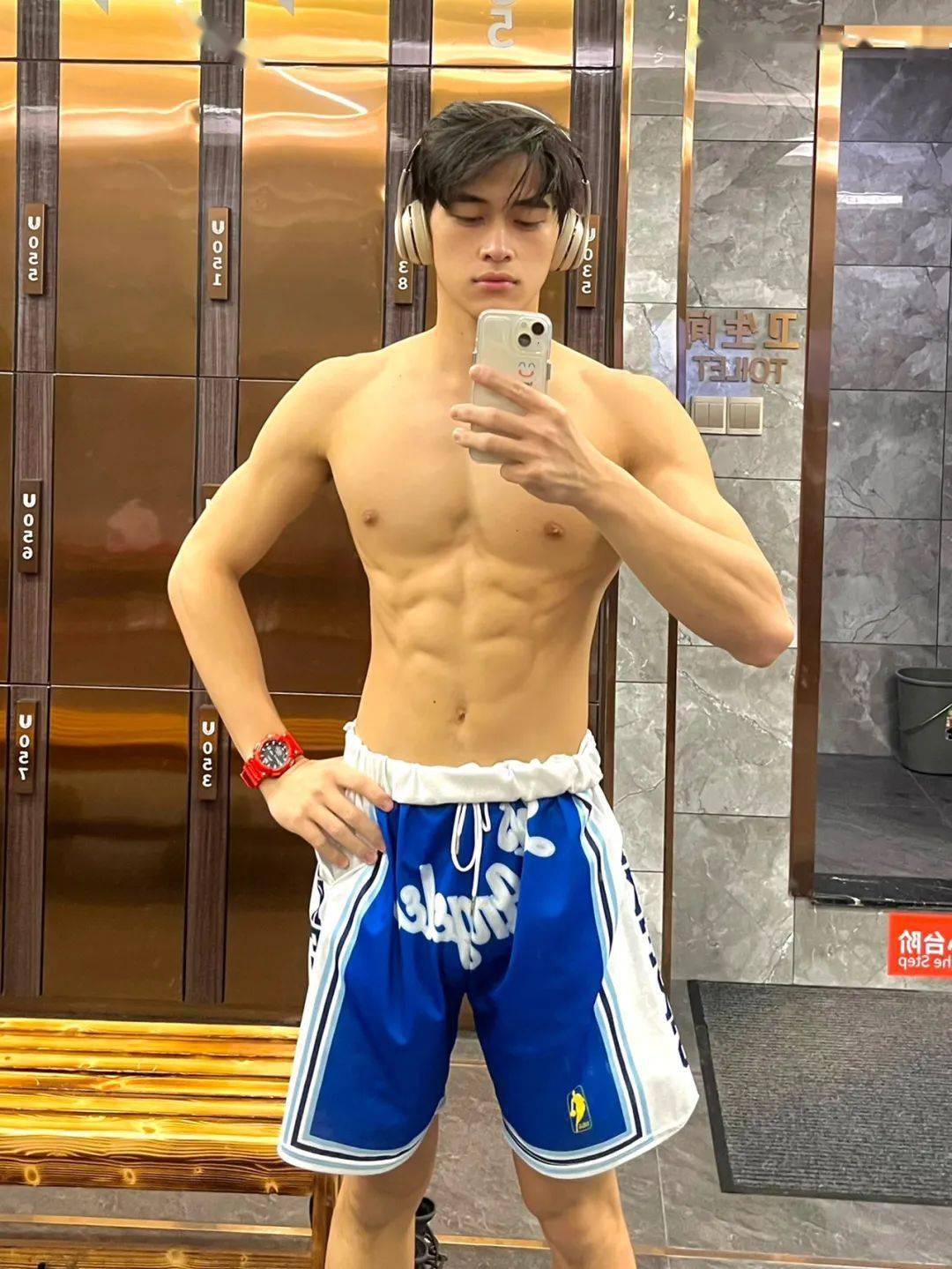 185cm中山大学体育生发育太猛了！