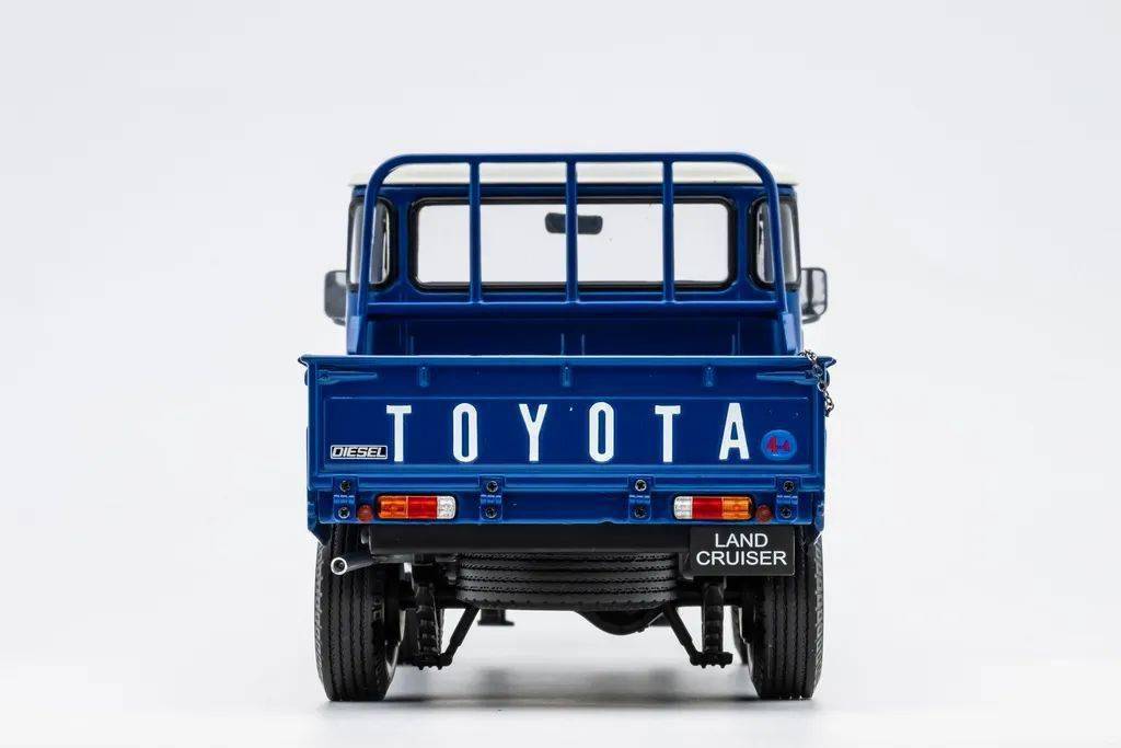 能上山下海，还能带点货，京商1/18丰田LC40 Pickup模型试玩_搜狐汽车_搜狐网