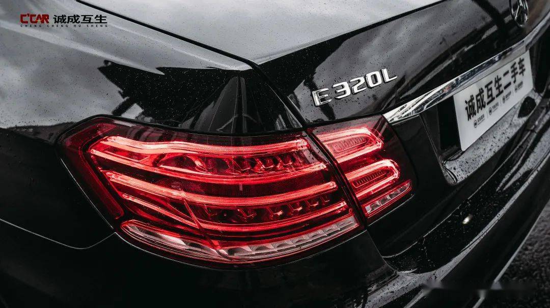 (最新到店)十几万买“小号S级”，还是大标，真有面子!【奔驰E级 E260L 运动豪华型】_搜狐汽车_搜狐网