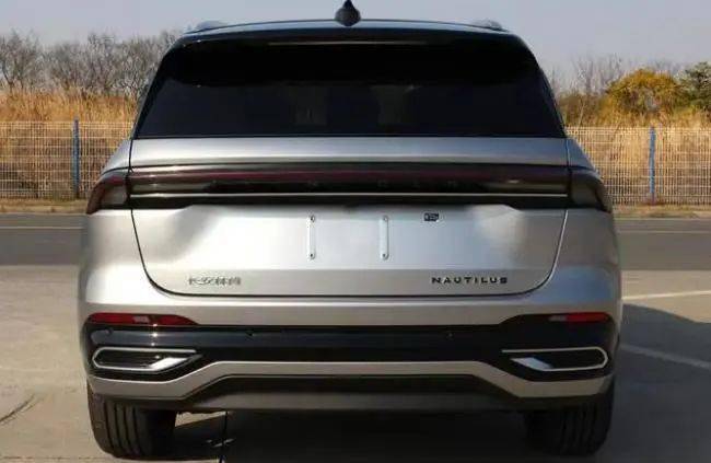 2.7T+8AT，V6发动机加92，豪华大5座，优惠2万，抄底还是等新款？_搜狐汽车_搜狐网