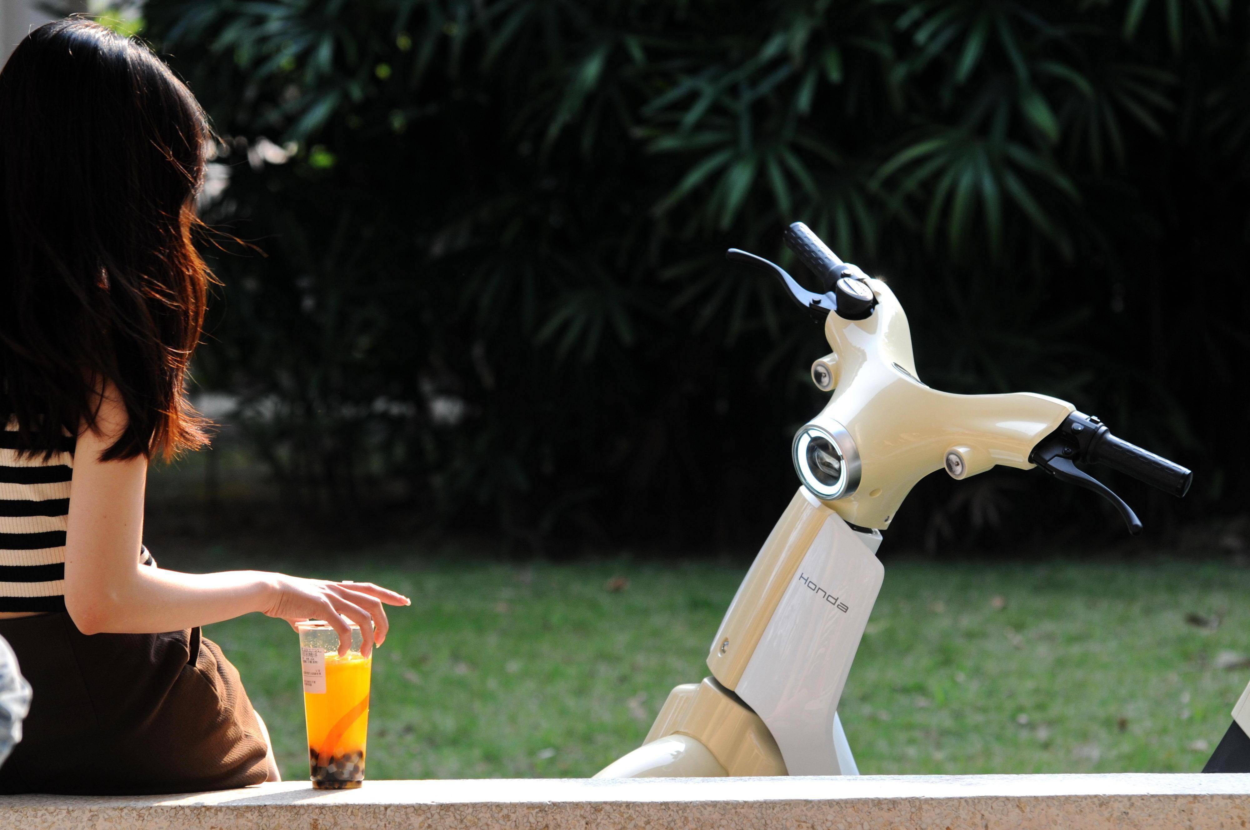 实拍 两轮大全：五羊-本田 Cub e：电动车_搜狐汽车_搜狐网