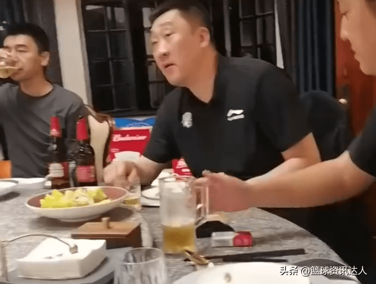 4消息！CBA+篮协发声，上海赛后约饭局，李楠到期，展淑萍出山_江苏_赛季_整体