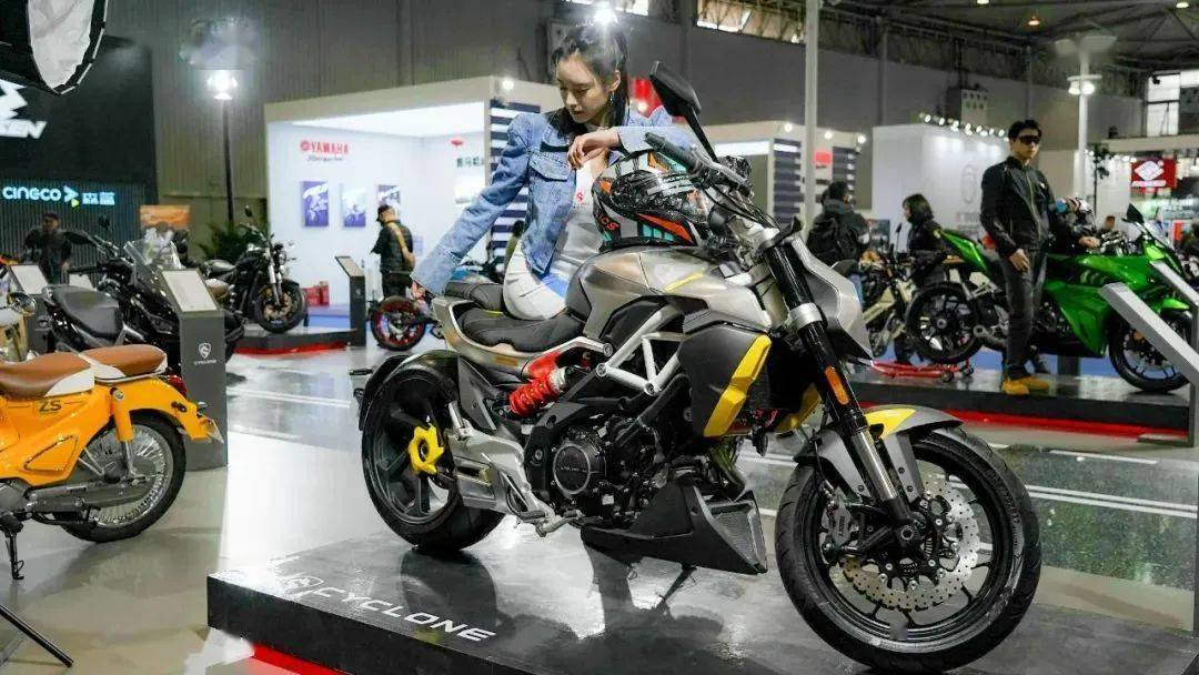 国产“大魔鬼”要来了，赛科龙RA900专利图曝光，量产车和概念车差距很大？_搜狐汽车_搜狐网