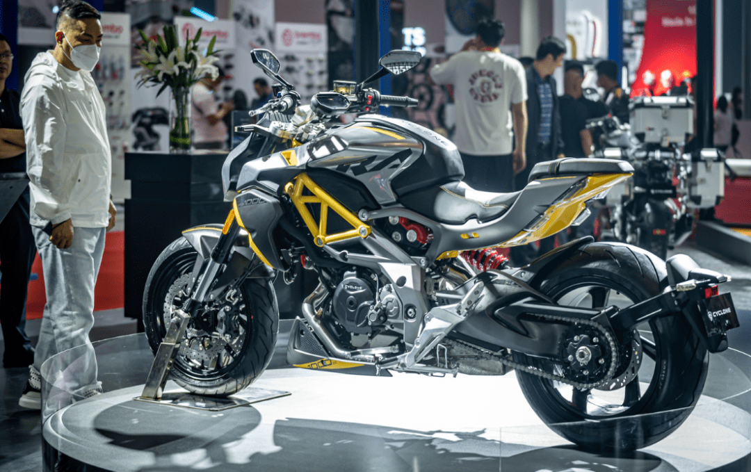 【北京摩展】“智胜·非凡”宗申机车发力智能化，RX650 & RA401正式发布！_系统_配置_赛科龙