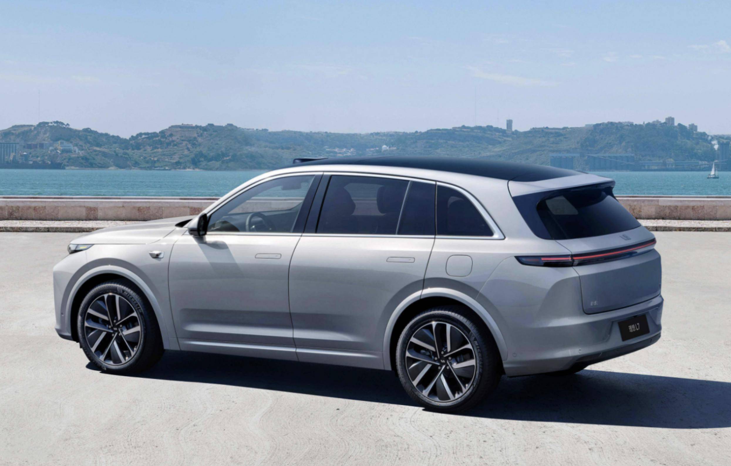 我们真的需要增程吗？对比完理想L7和智己LS7，答案来了_搜狐汽车_搜狐网