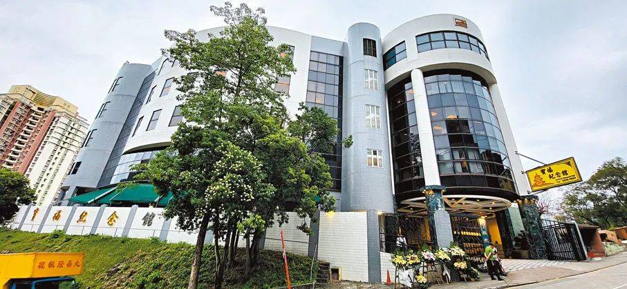 香港名媛碎尸案最新进展！葬礼今日举行，多名港星吊唁 死者 家人 被控