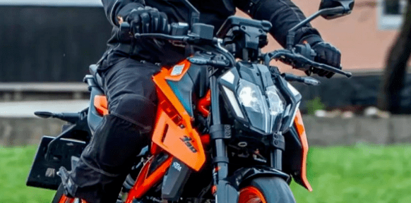 KTM390Duke搭载449新引擎..._搜狐汽车_搜狐网