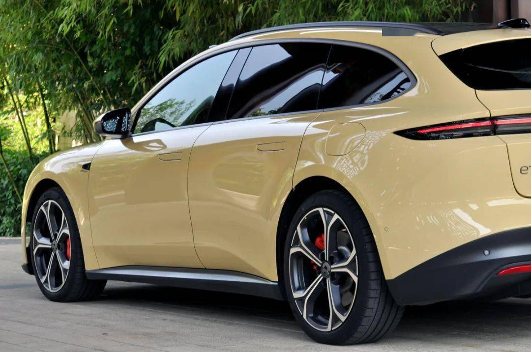 满足小家庭用户的大需求 TC君抢先试驾蔚来ET5旅行版_搜狐汽车_搜狐网