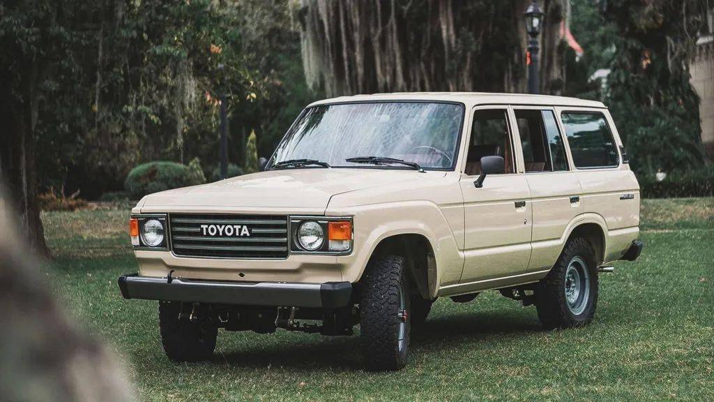 TLV的刷色套路，陆巡LC60早期版模型试玩_搜狐汽车_搜狐网