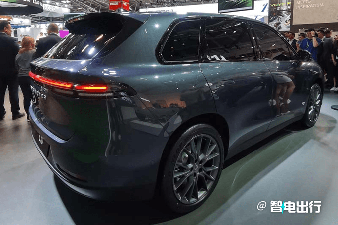 零跑全新中大型SUV首发！定名C10 PK理想L8_搜狐汽车_搜狐网