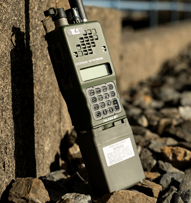 评测 | 看看老外是怎么评价这款装B神机TCA PRC-152的_无线电_电池_频道