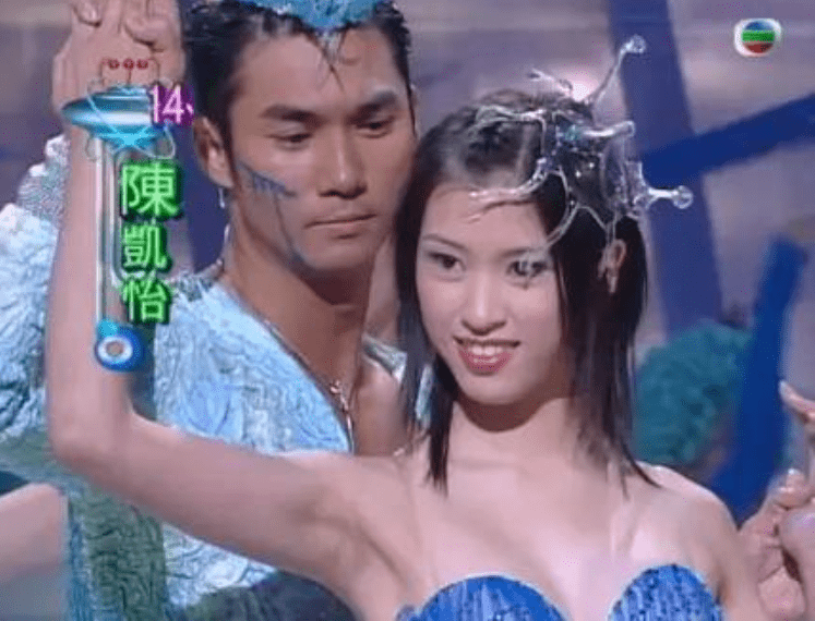 TVB“御用丫鬟”罕见露面！曾整形出事离巢10年颜值回春！透露仍单身！_陈思齐_妹妹_传媒