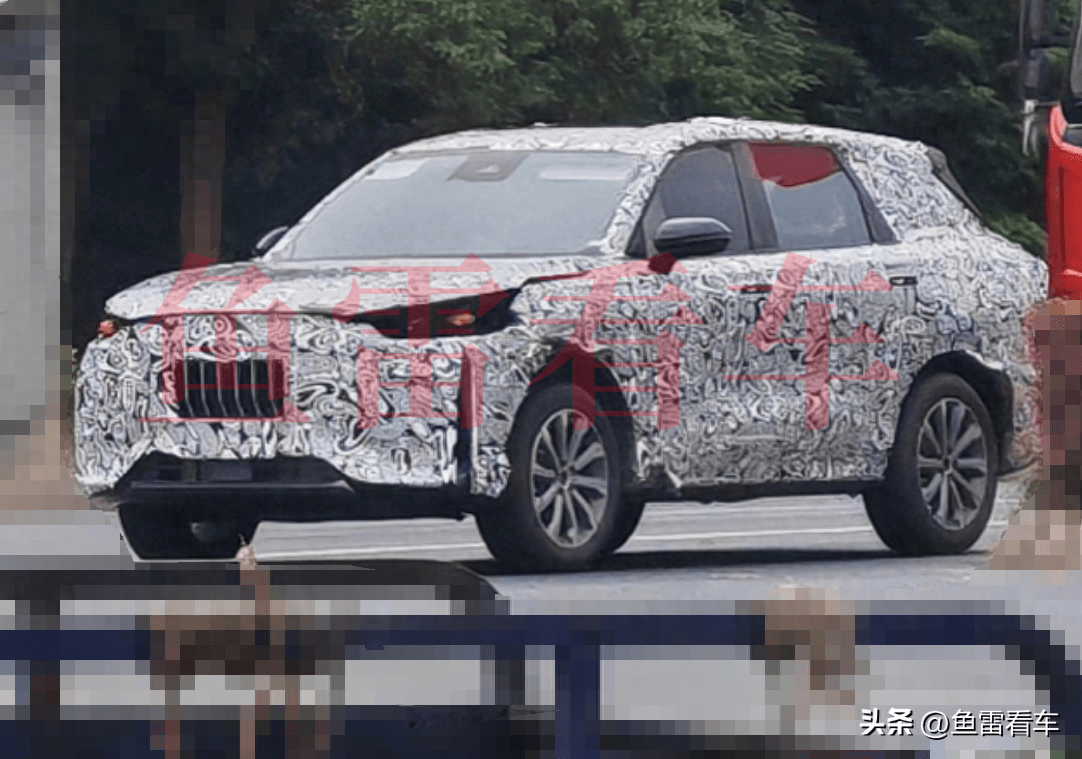 果然是T2X平台！奇瑞T28实车谍照再曝，燃油与插混版悉数亮相_搜狐汽车_搜狐网