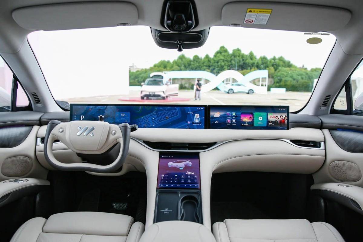 20多万买纯电SUV，小鹏G6、Model Y、智己LS6选谁更合适？_搜狐汽车_搜狐网