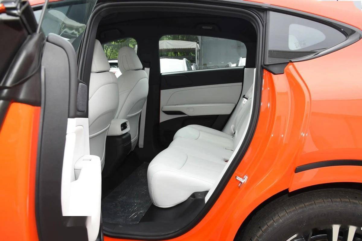 20多万买纯电SUV，小鹏G6、Model Y、智己LS6选谁更合适？_搜狐汽车_搜狐网