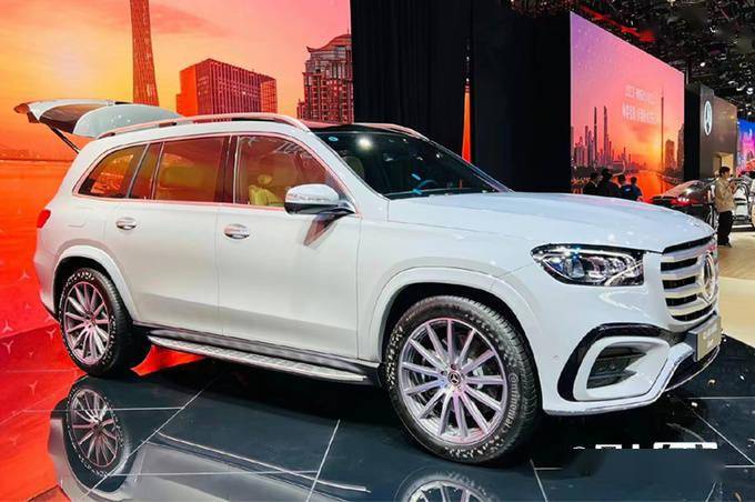 官涨2.82万！奔驰新GLS售109.38万起 3.0T动力更强_搜狐汽车_搜狐网