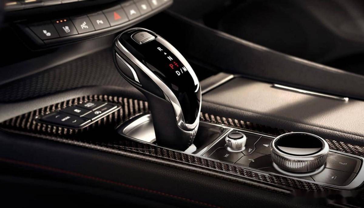 入门价格买豪华配置！凯迪拉克CT5 21.47万起，比A4L良心太多了！_搜狐汽车_搜狐网